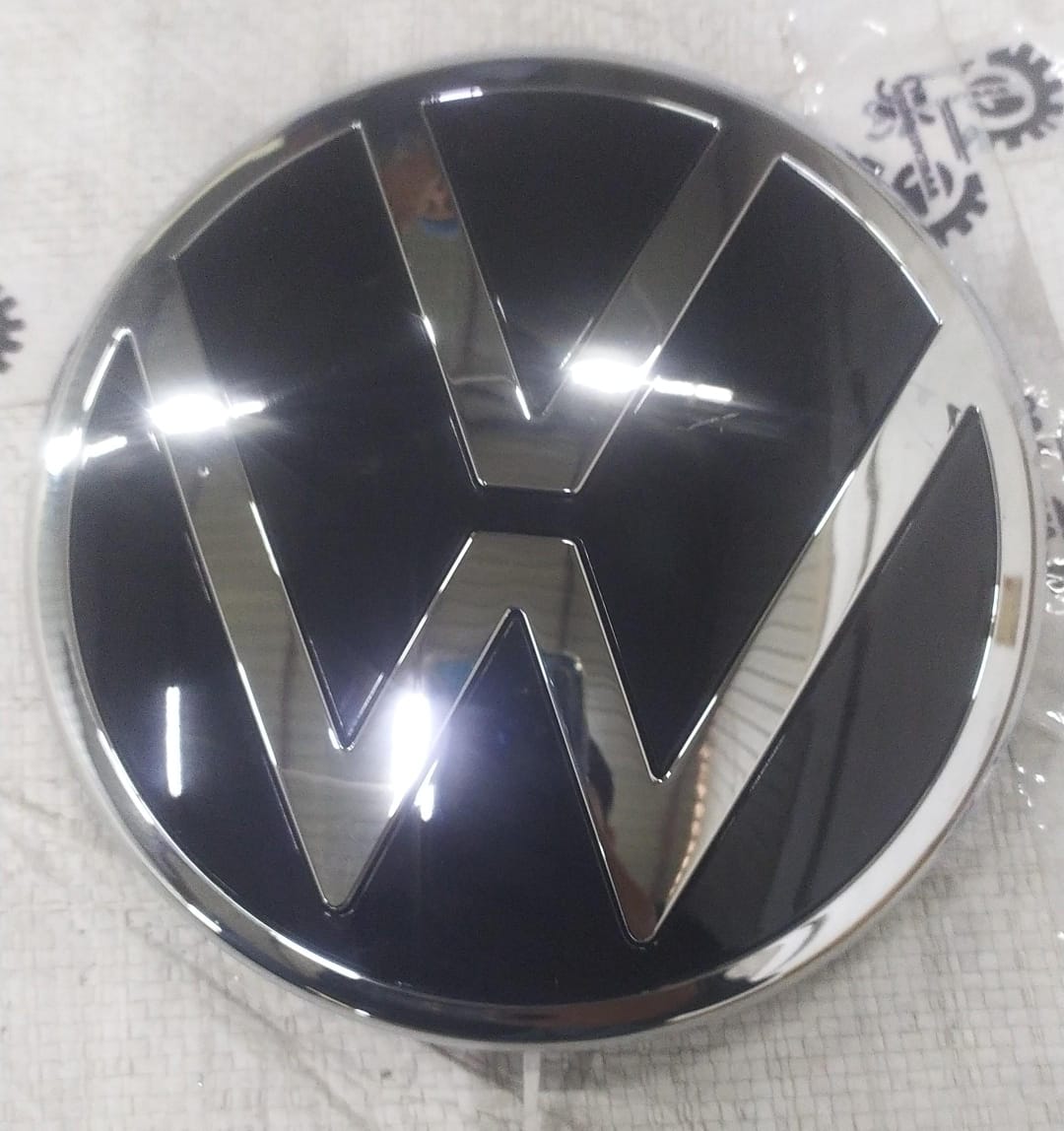 5H0853601DDPJ - Front Grill Monogram Taigun – CarTrends