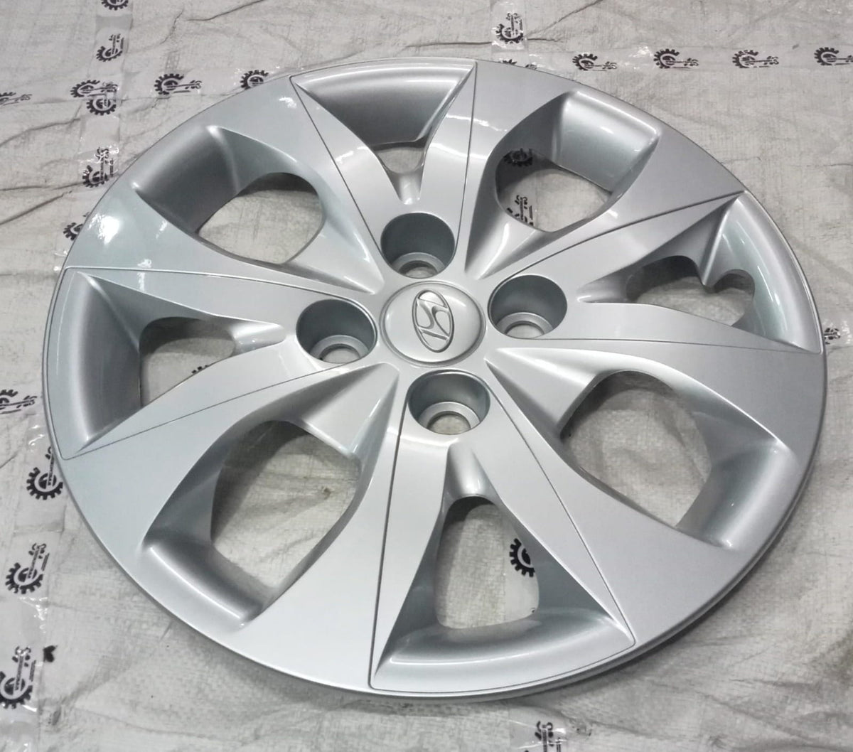 Hyundai - Cap Wheel Hub - 52960C7001 – CarTrends