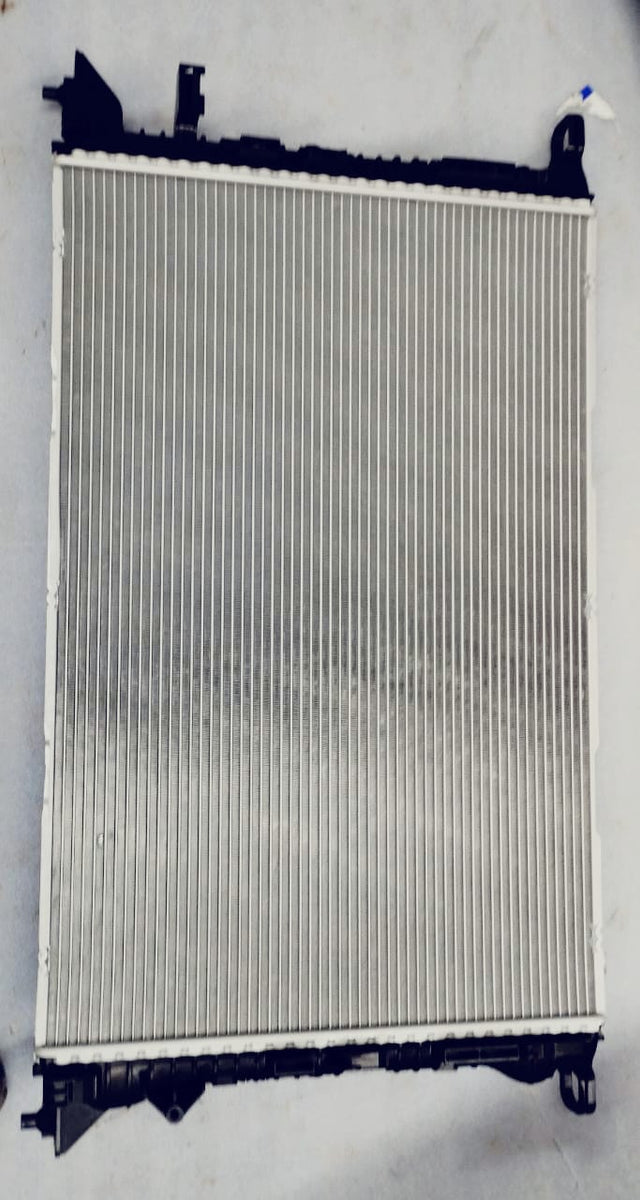 8K0121251L Radiator Audi A4 – CarTrends