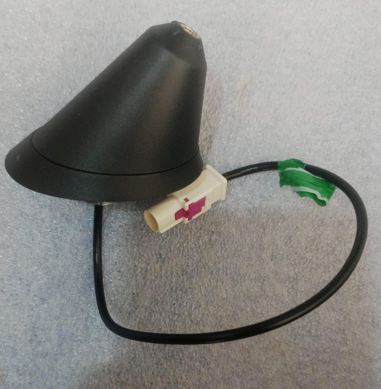 6R0035501 Antenna Base Ameo – CarTrends