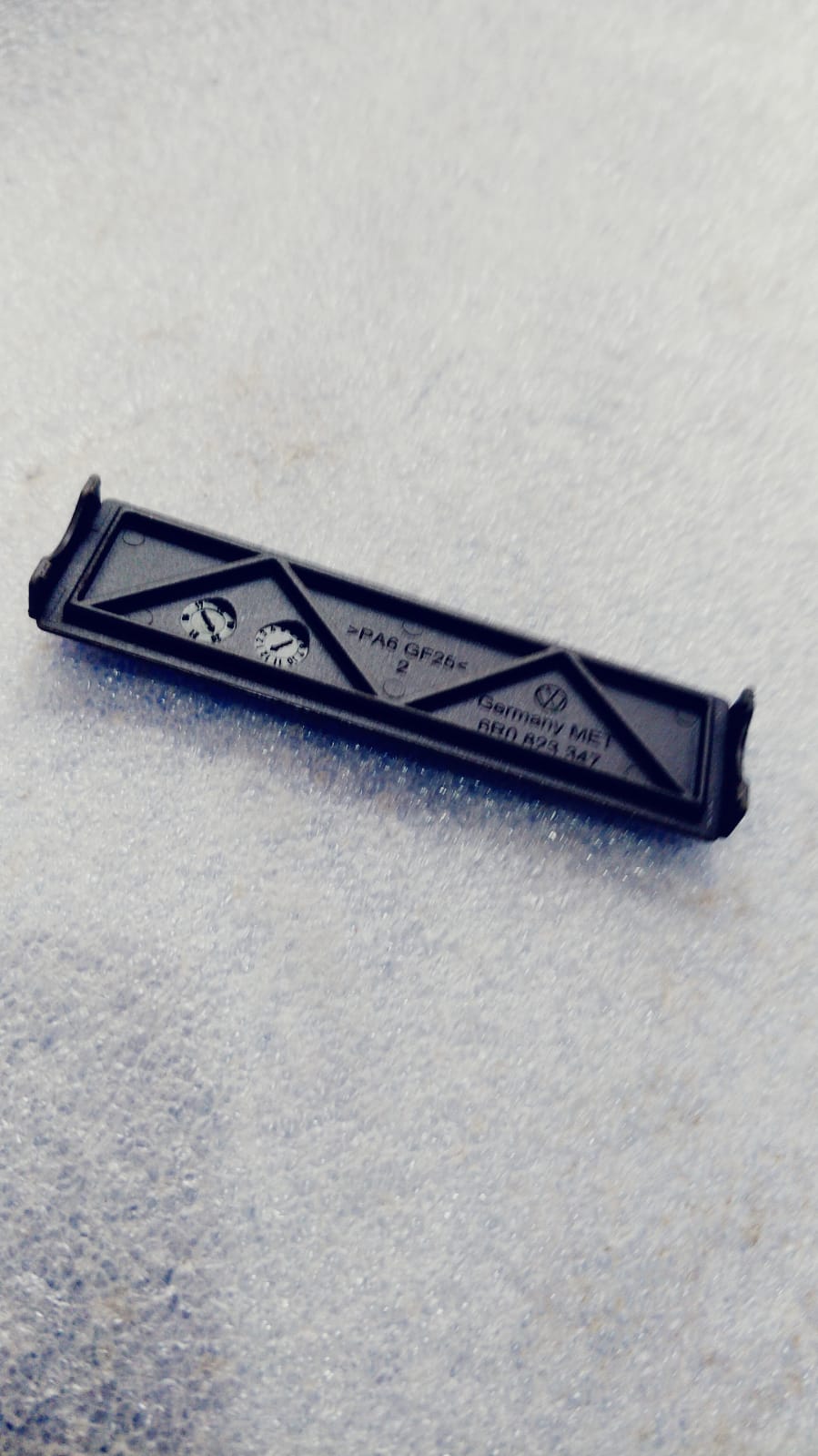 6R0823347 Lid Lock Cable Cover Vento – CarTrends