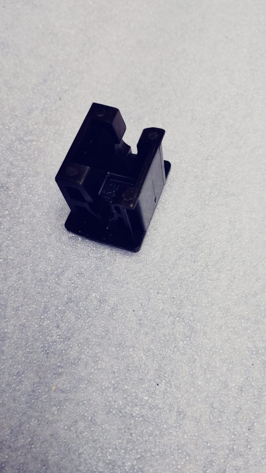 HEADLAMP MOUNTING CLIP ELANTRA 6TH GEN 92173F2000 – CarTrends