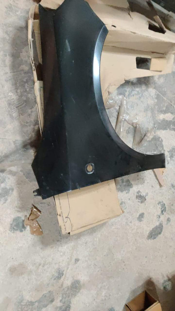 FENDER FABIA RIGHT 5J0821022A – CarTrends