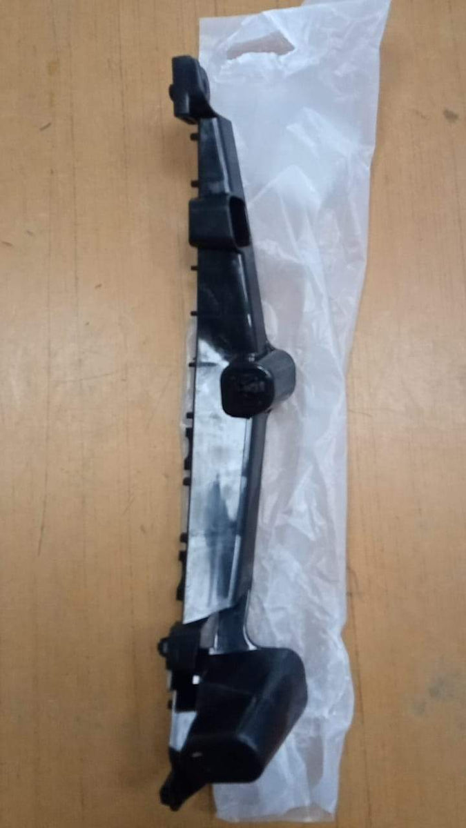 Front Bumper Bracket Baleno Type 1 Right 71731M68P00 – CarTrends