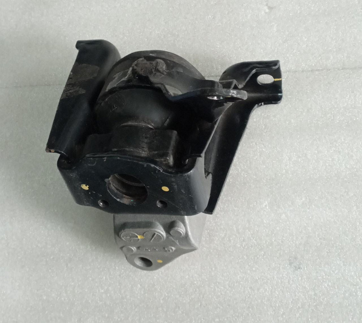 Engine Mounting Altis Petrol – CarTrends