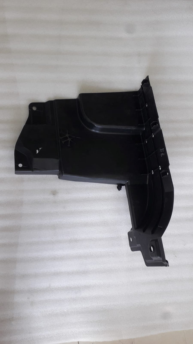 74115TSVK00 Splash Guard Honda Amaze Front Right Side – CarTrends