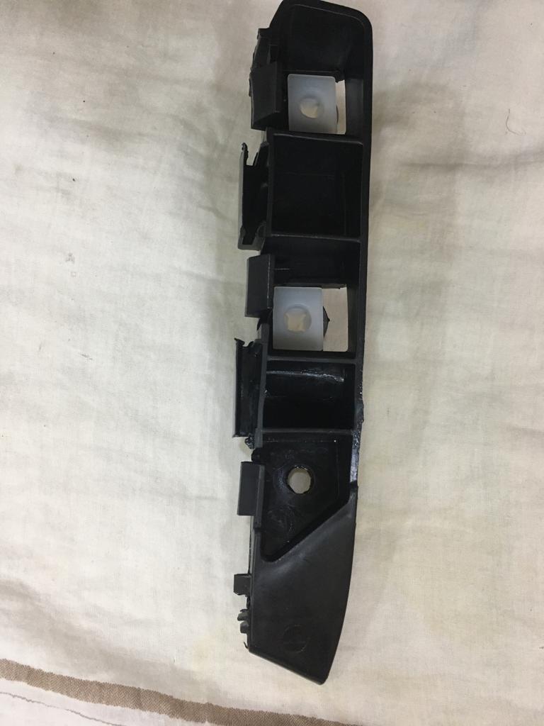 865910X000 Front Bumper Bracket I 10 Left Side – CarTrends