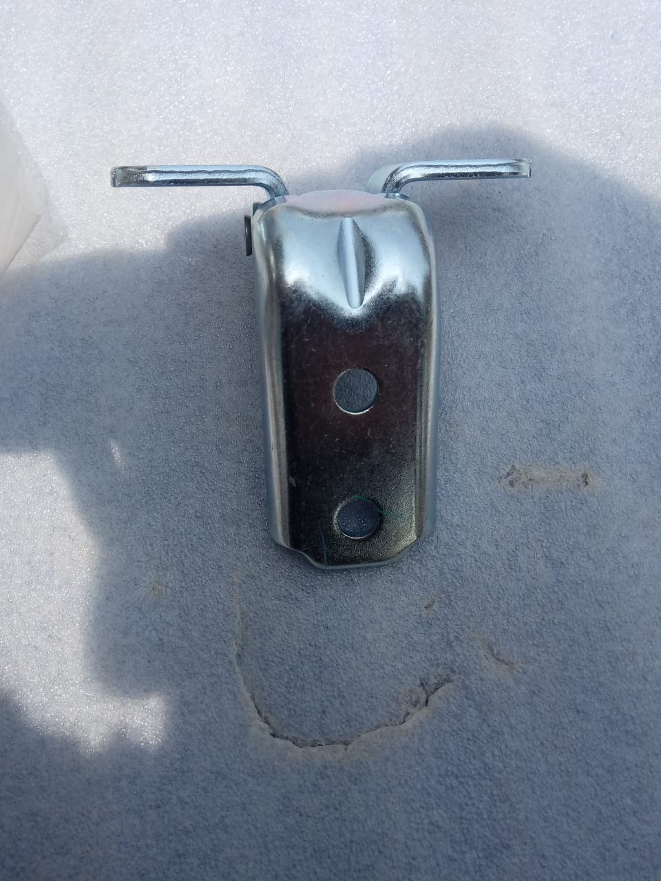 793202V000 Hinge Venue Front Door Right Side – CarTrends