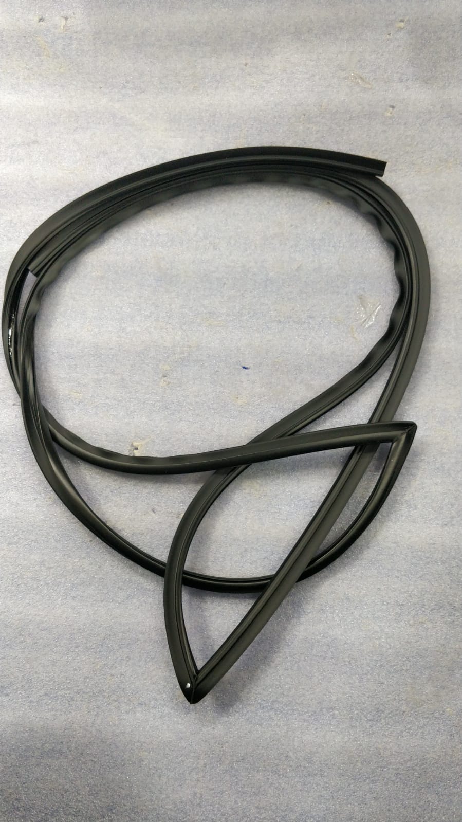 MOLDING WINDSHIELD 84611M72R02 – CarTrends