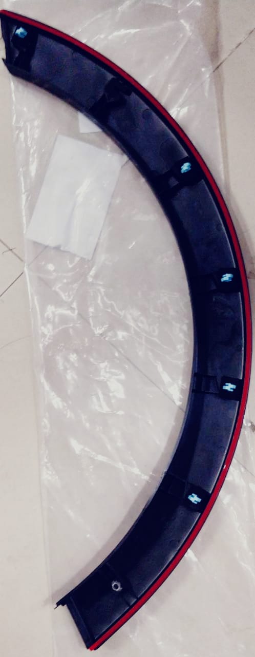 87712C7700 Front Fender Clading I 20 Active Right Side – CarTrends